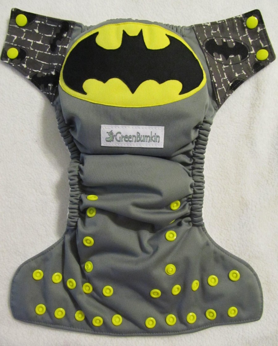 10 Awesome Cloth Diapers for Your Little Superhero